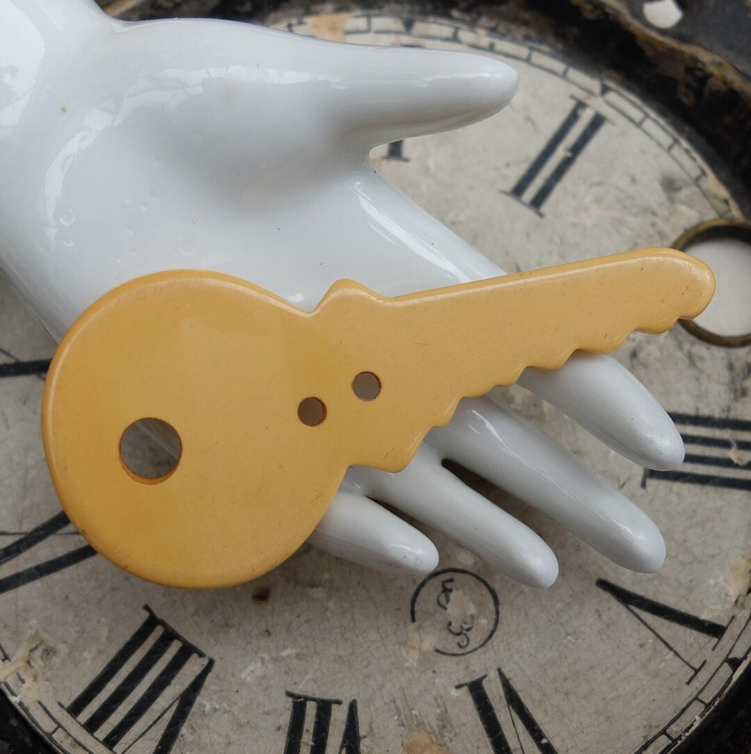 Vintage Bakelite Button Key Butterscotch Goofie Realistic - Etsy