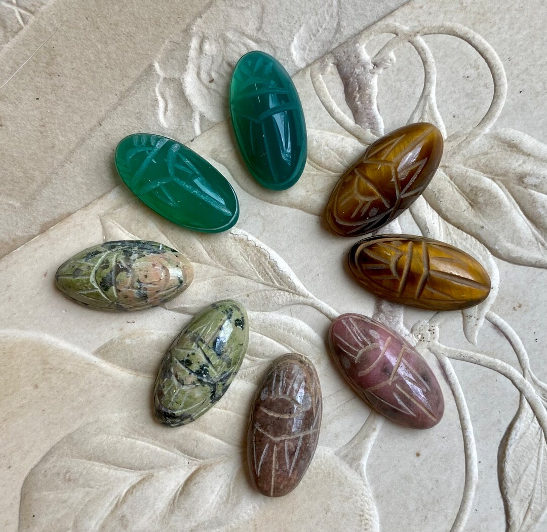 8 Vintage Natural Stone Scarabs Cabochons Carved Chrysoprase Tigereye ...