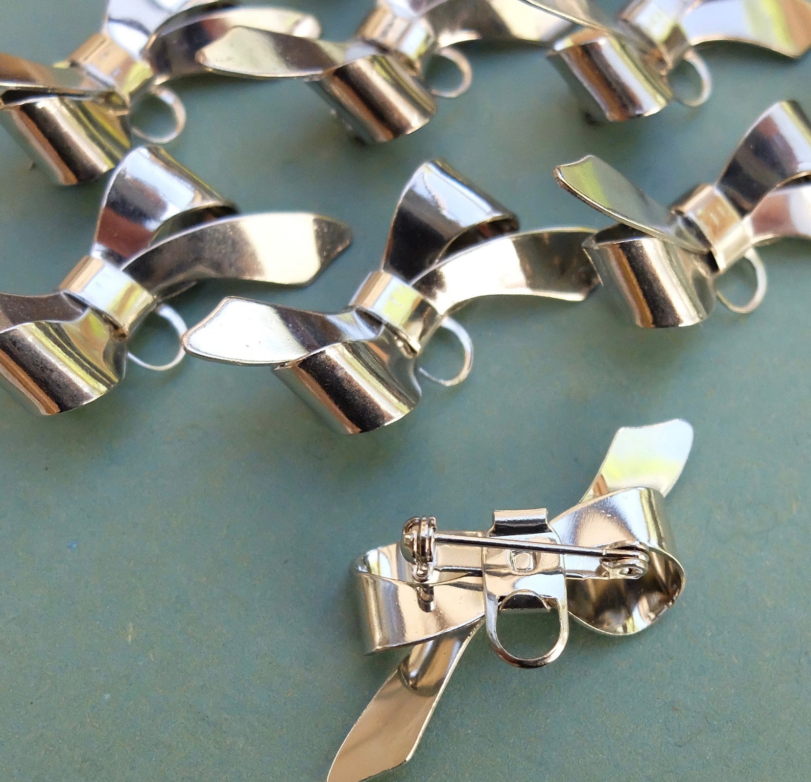 10 Vintage Bow Pins Supply Silver Metal - Etsy