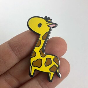Giraffe Hard Enamel Pin - Giraffe Pin, Giraffe Brooch, Giraffe Lapel ...