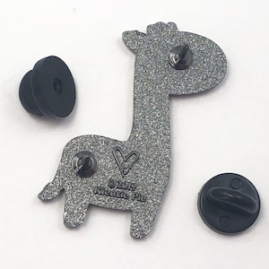 Giraffe Hard Enamel Pin - Giraffe Pin, Giraffe Brooch, Giraffe Lapel ...