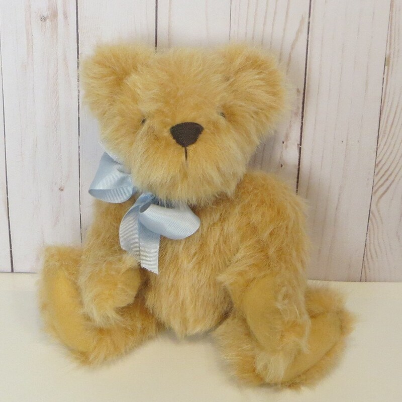 Cream Bear - Etsy