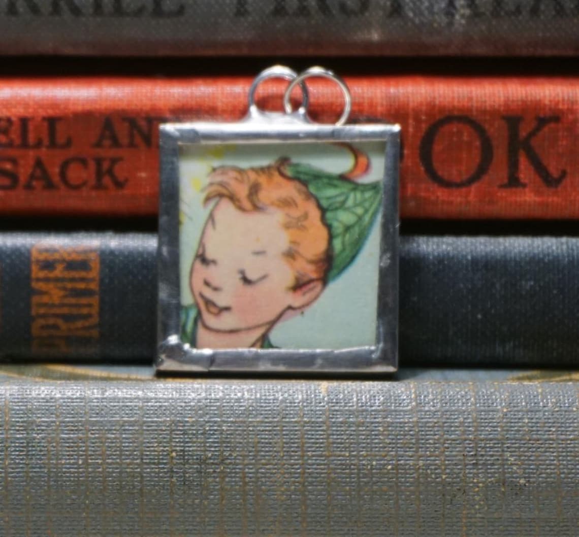 Peter Pan and Tinker Bell Pendant - Fairy Tale Charm - Vintage Story ...