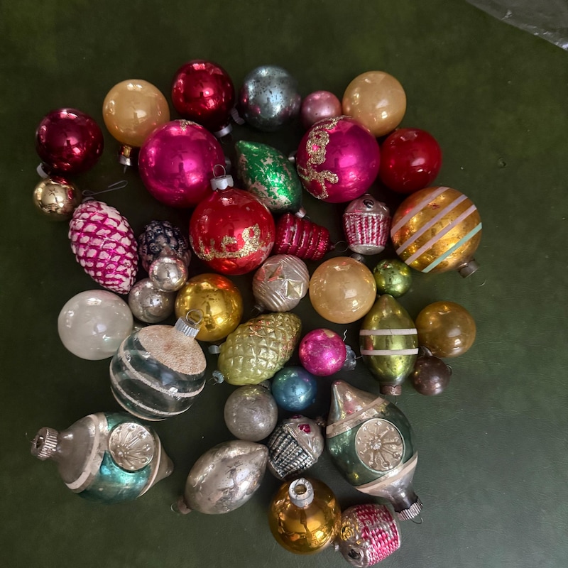 Indent Christmas Baubles - Etsy