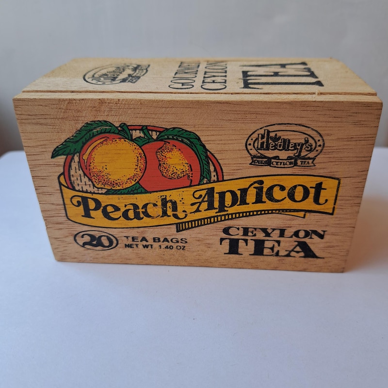 Ceylon Tea Gift Box - 60+ Gift Ideas for 2026