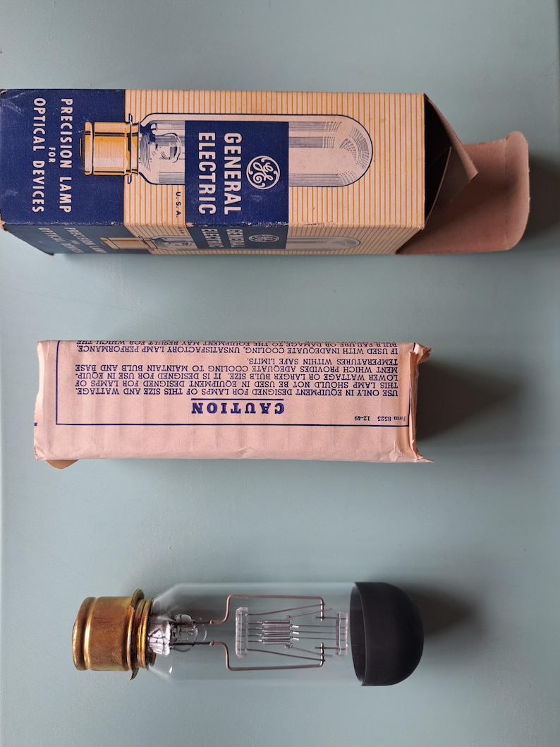 Rare Vintage 1950s General Electric DFD Optical Light Bulb, Original ...