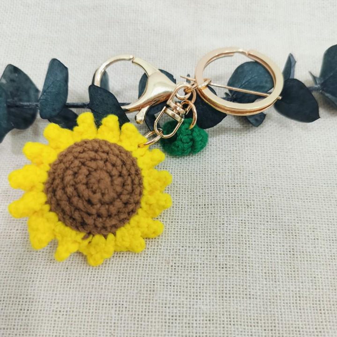 Handmade Crochet Sunflower Keychain, Cute Sunflower Bag Charm, Unique ...
