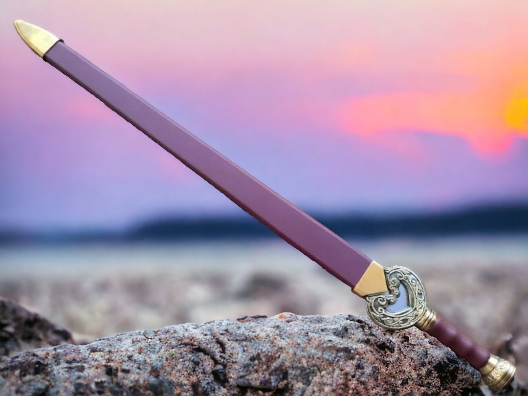 Handmade Beautiful Knight Heart Sword | D2 Steel Blade | Beautiful ...
