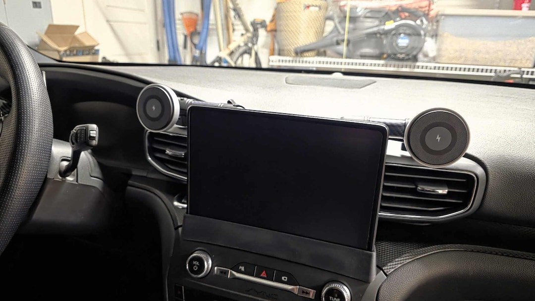 2020 -2024 Ford Explorer - Aviator Screen Phone Mount (dragy) - Etsy