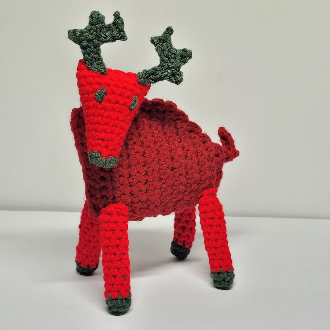 Red and Green Crochet Amigurumi Reindeer - Etsy