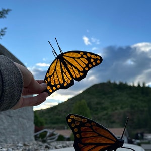 Stained Glass Monarch Butterfly Pattern With Foil Overlay Guide and PNG ...