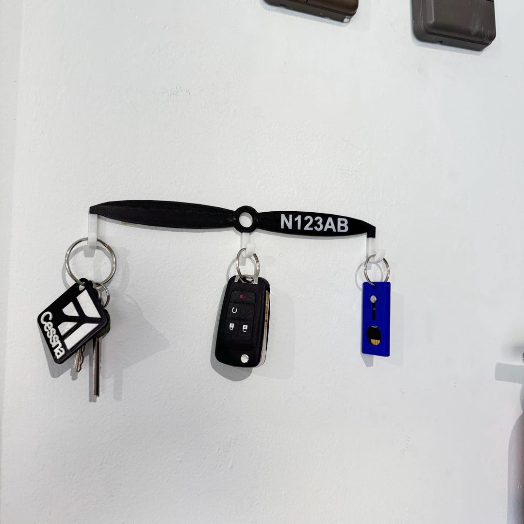 Propeller Key Rack With Personalized Tail Number 8.5" Wide - Etsy