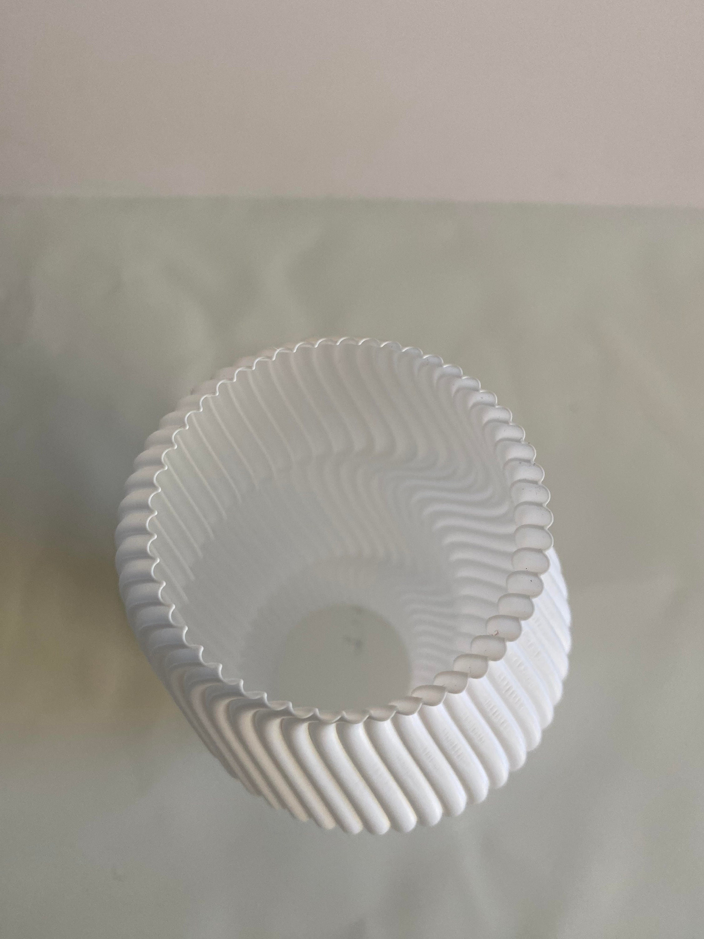Modern Wavy Vase - Etsy