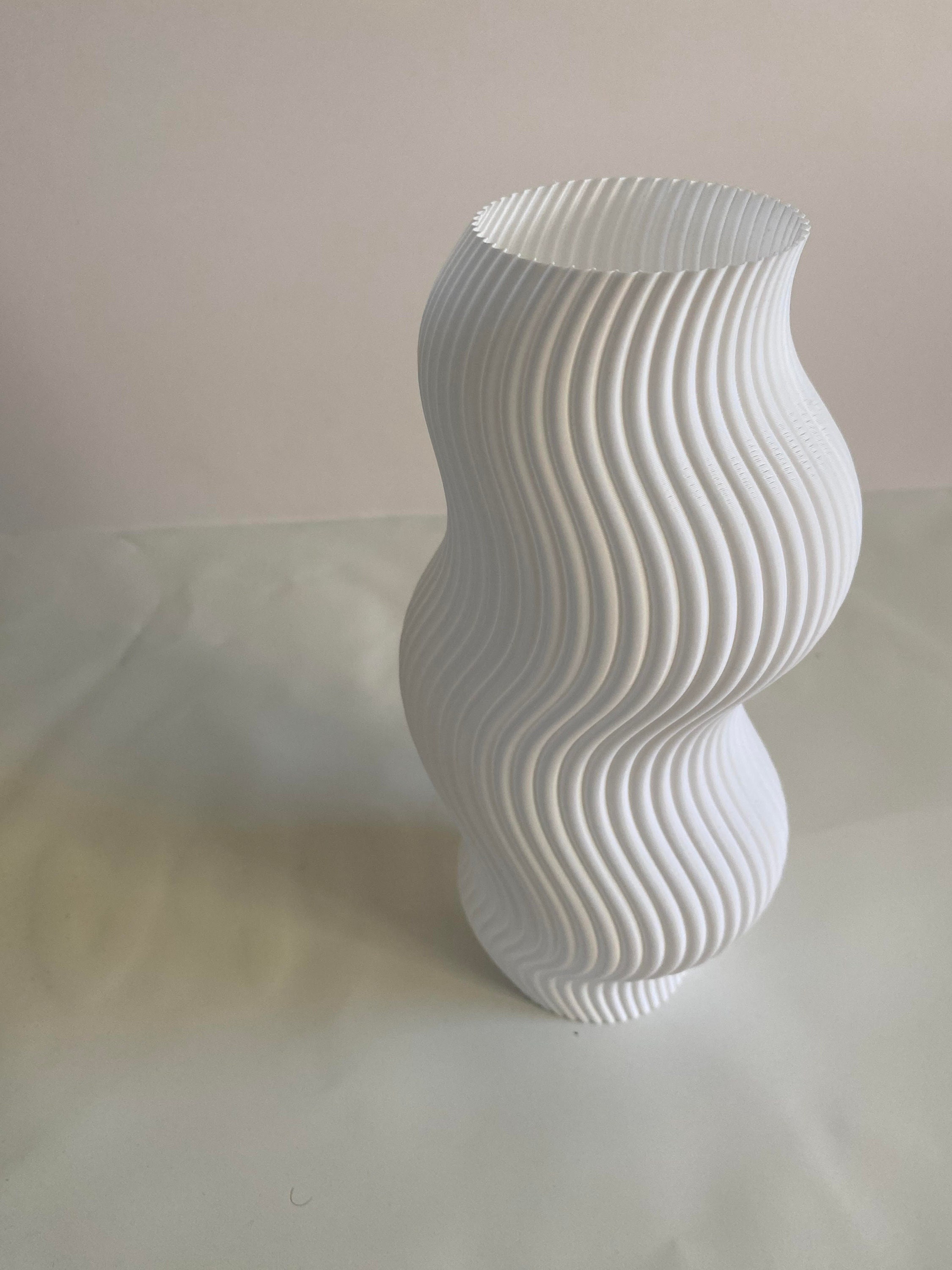 Modern Wavy Vase - Etsy