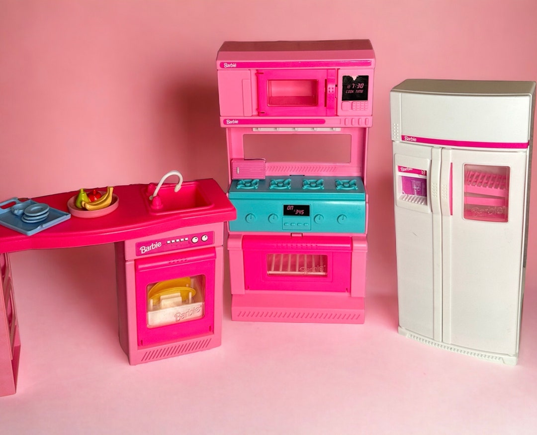 Vintage 90’s Barbie Dreamhouse Furniture/refrigerator/sink and ...
