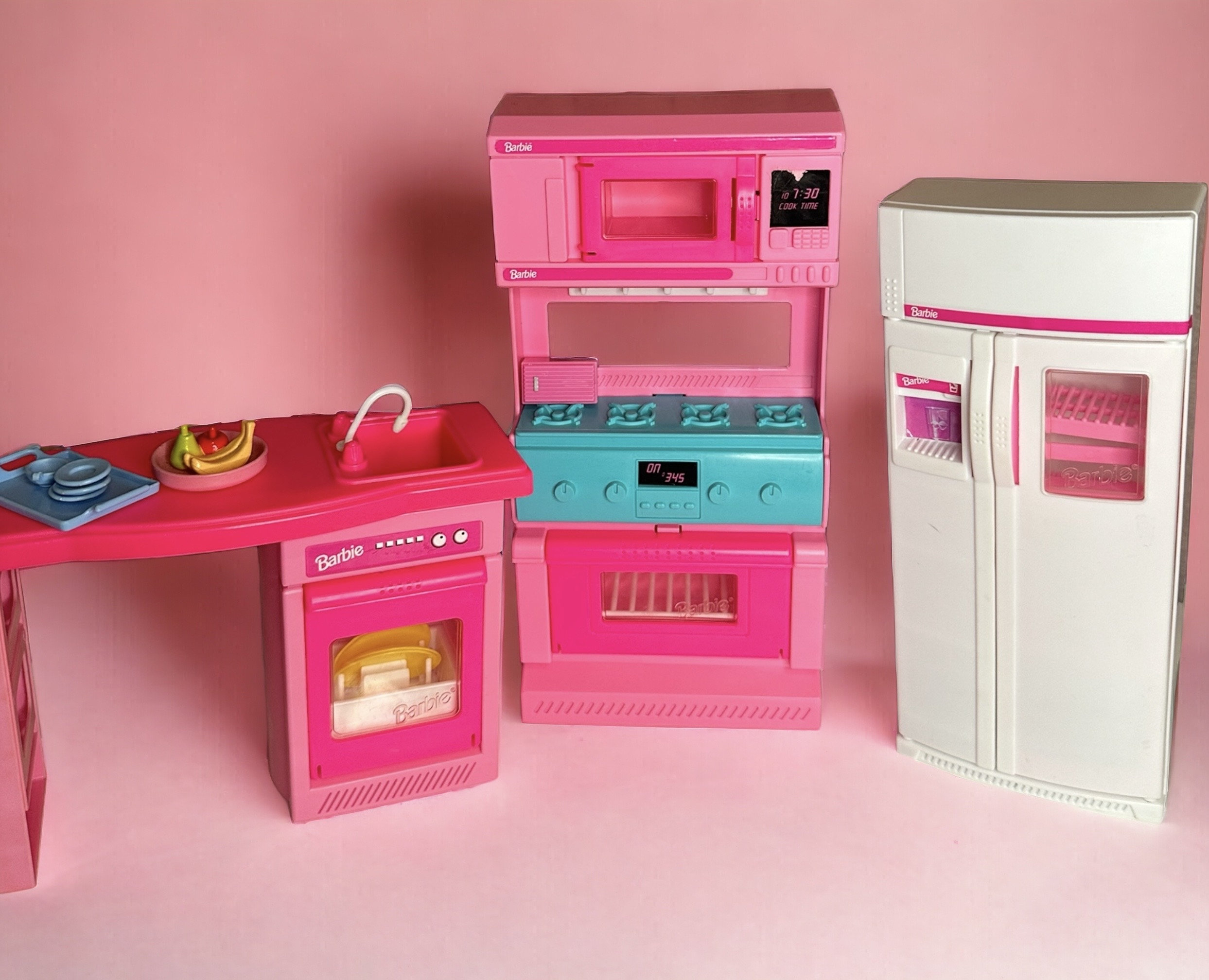 Vintage 90s Barbie Dreamhouse Furniture/refrigerator/sink and ...