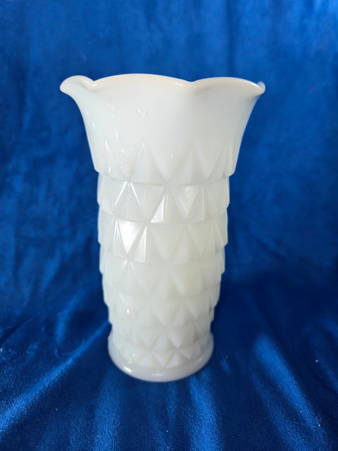 Vintage Mid Century White Milk Glass Diamond Pattern Vase - Etsy