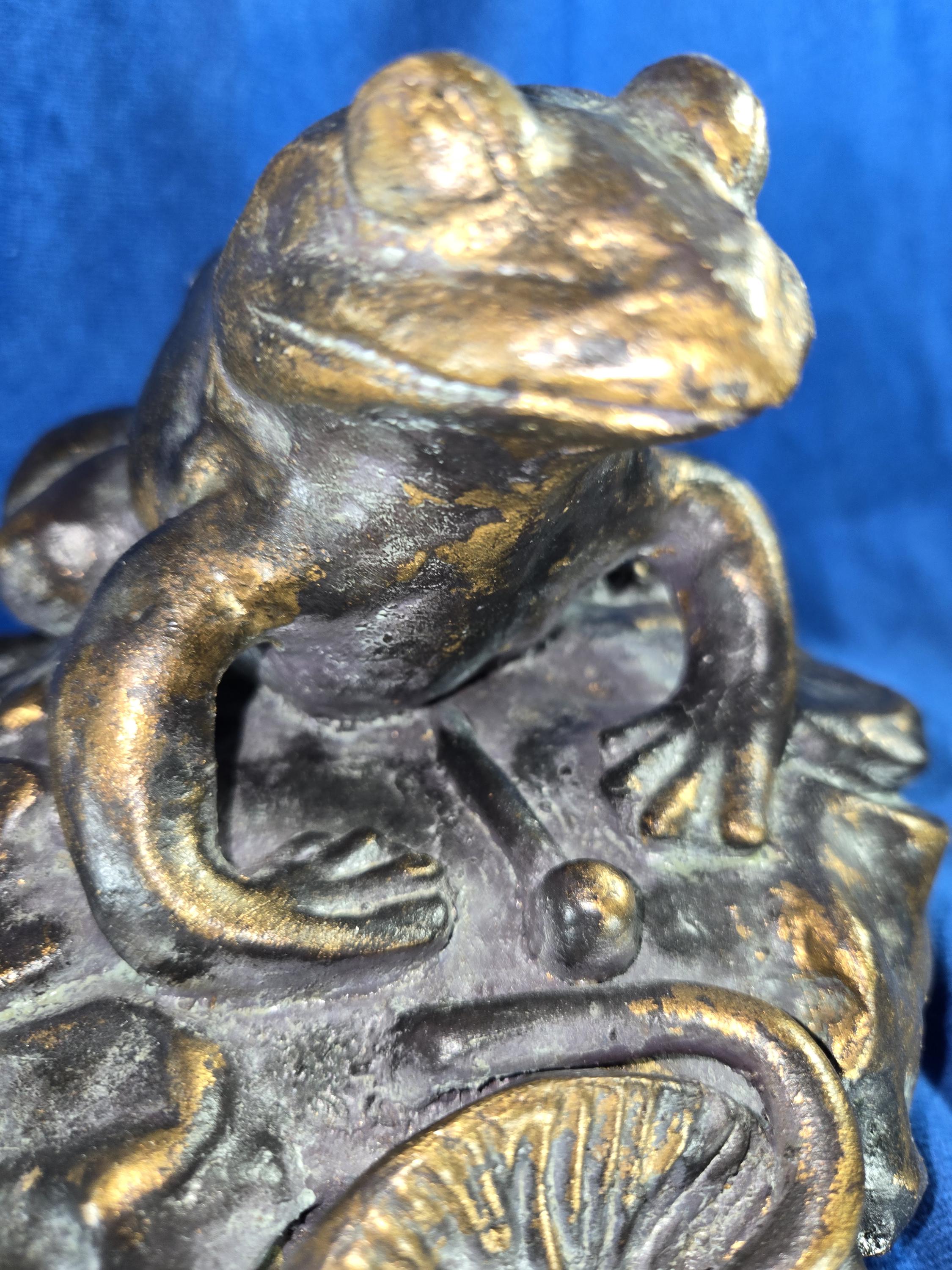 Vintage Resin Frog on Lilly Pad Sculpture - Etsy