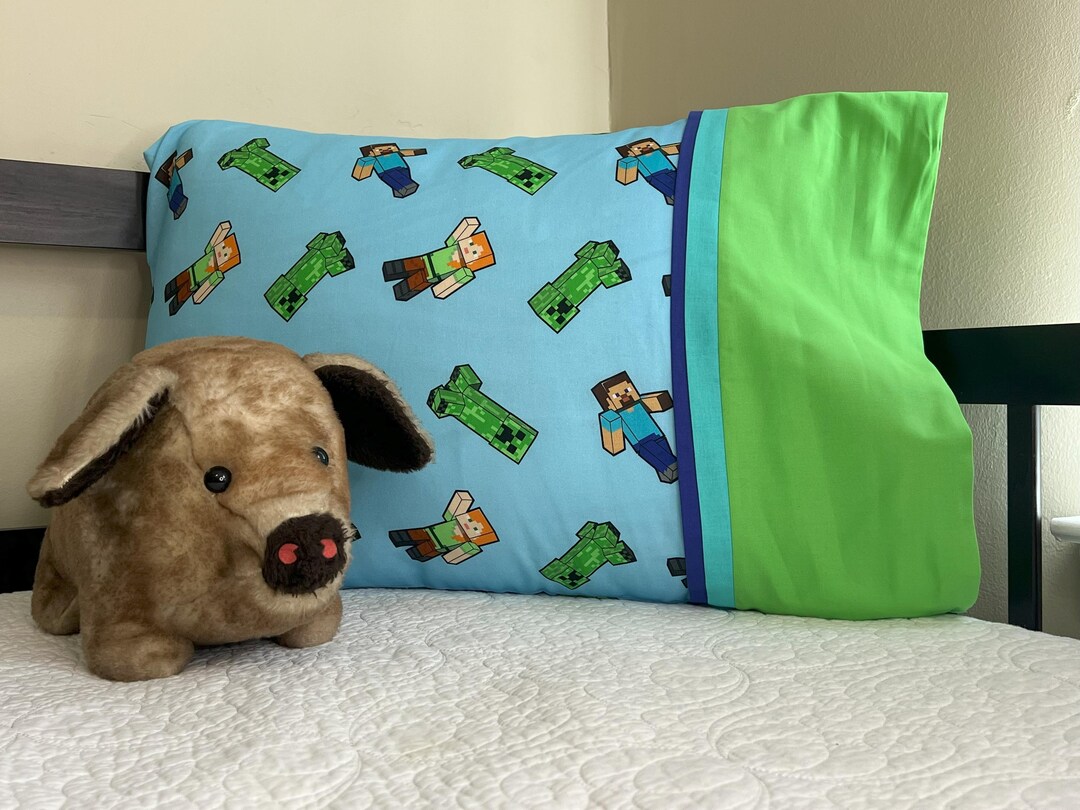 Minecraft Steve, Alex, and Creeper Characters in Green Standard Size ...