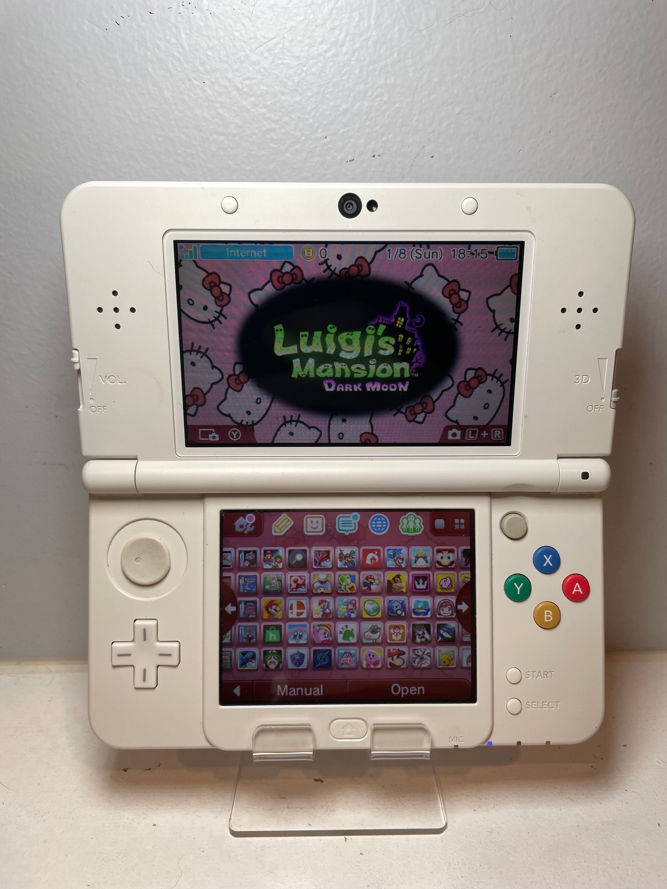 New Nintendo 3DS Hello Kitty Plates W/90games, Charger, Stylus & 64GB ...
