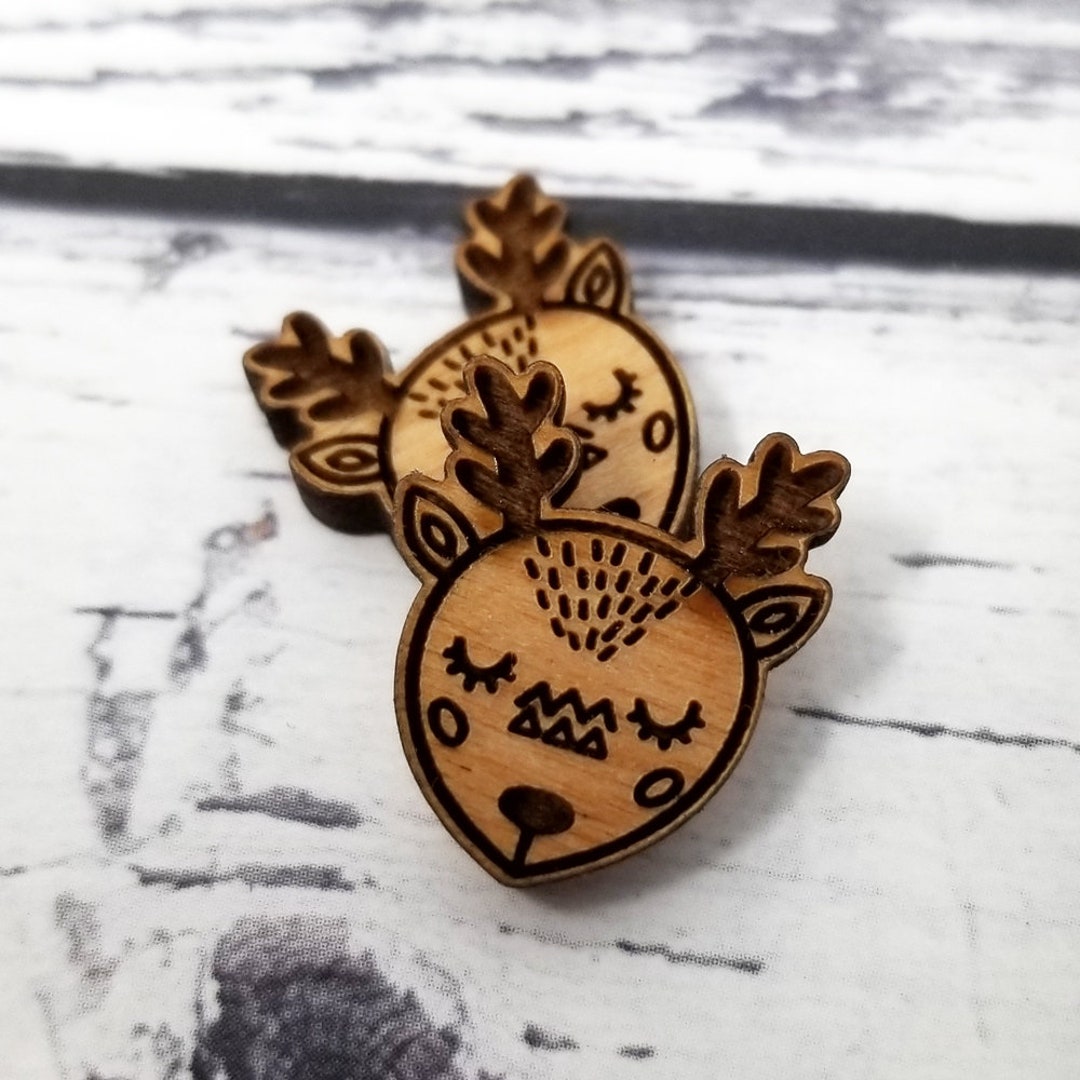12mm | Mini Engraved Wood Reindeer Christmas Animal | Cabochons Stud ...