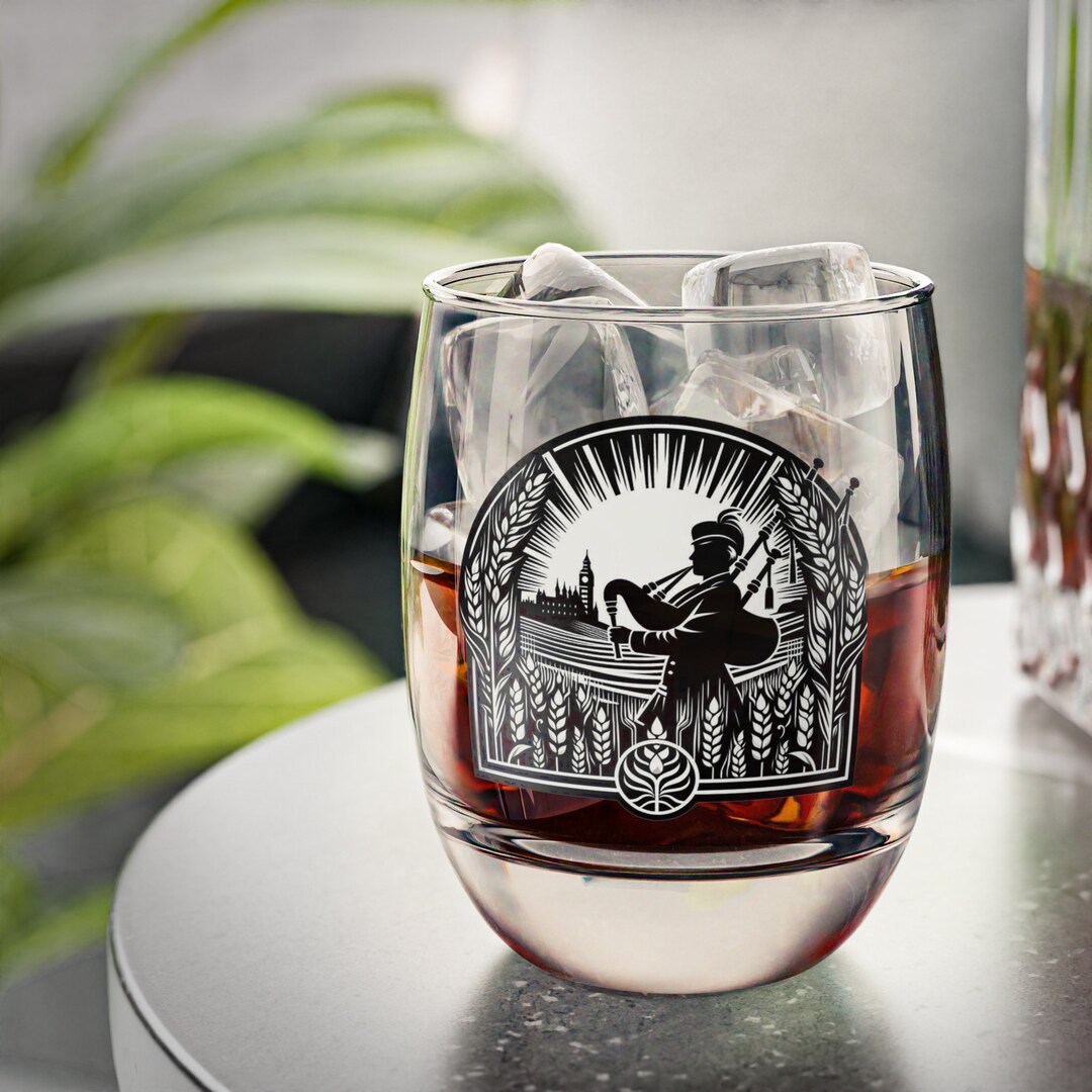Wee Dram Bagpiper Whiskey Glass 4: Father's Day, Scotch, Irish Whisky ...