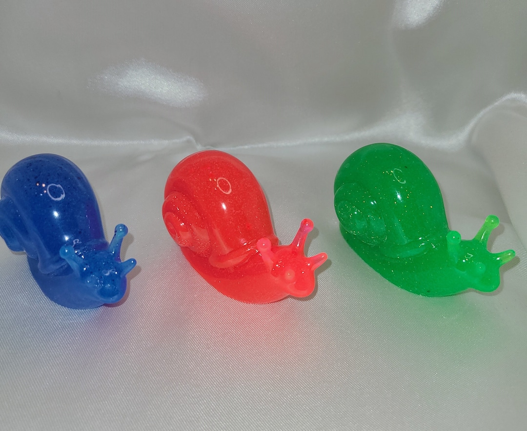 Glow in the Dark Snails, UV and Sunlight Activated, Neon Snails, Snail ...