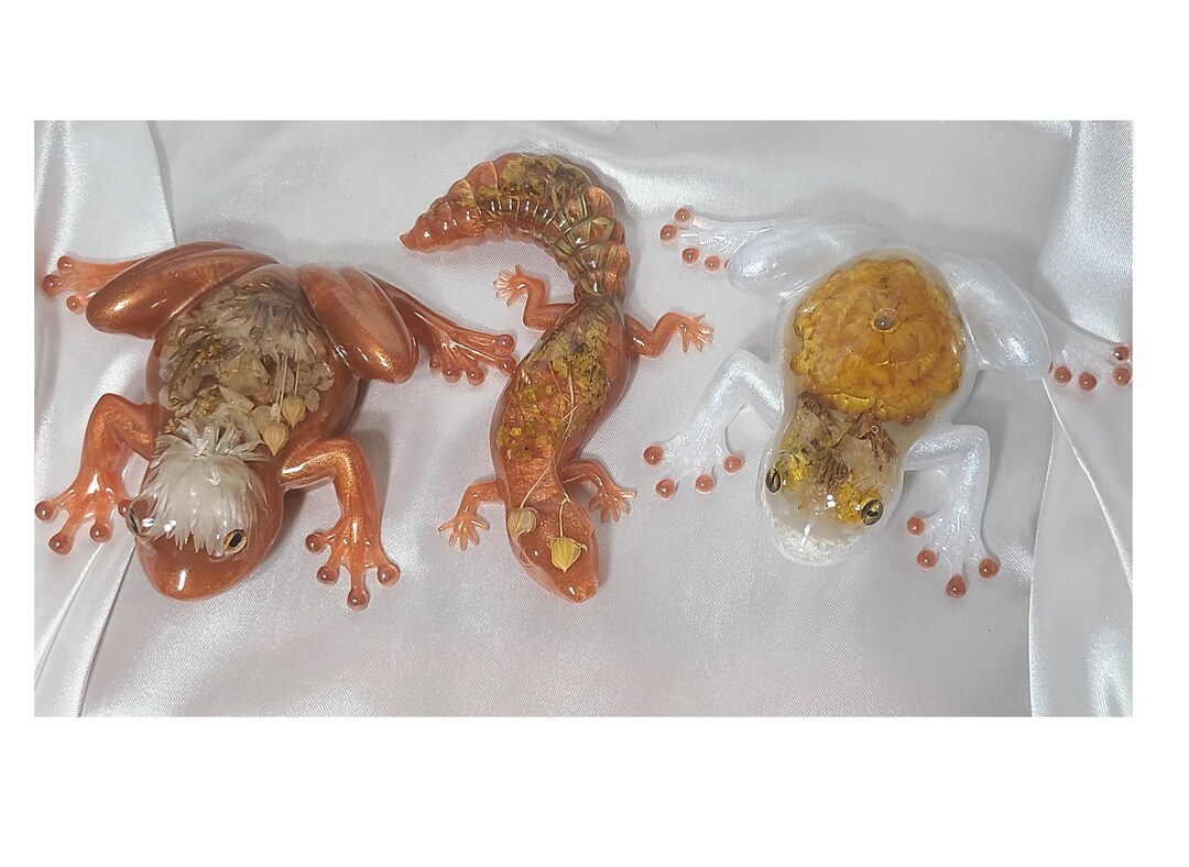 Fall Autumn Frogs and Lizards, Orange Yellow Fall Decor, Frog Decor ...