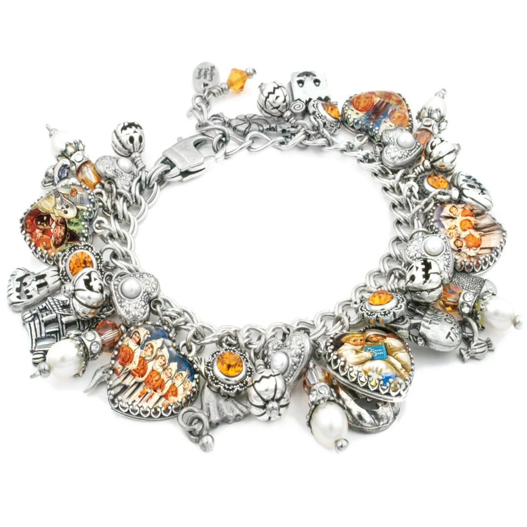 Ghost Charm Bracelet, Halloween Jewelry With Fresh Water Pearls - Etsy