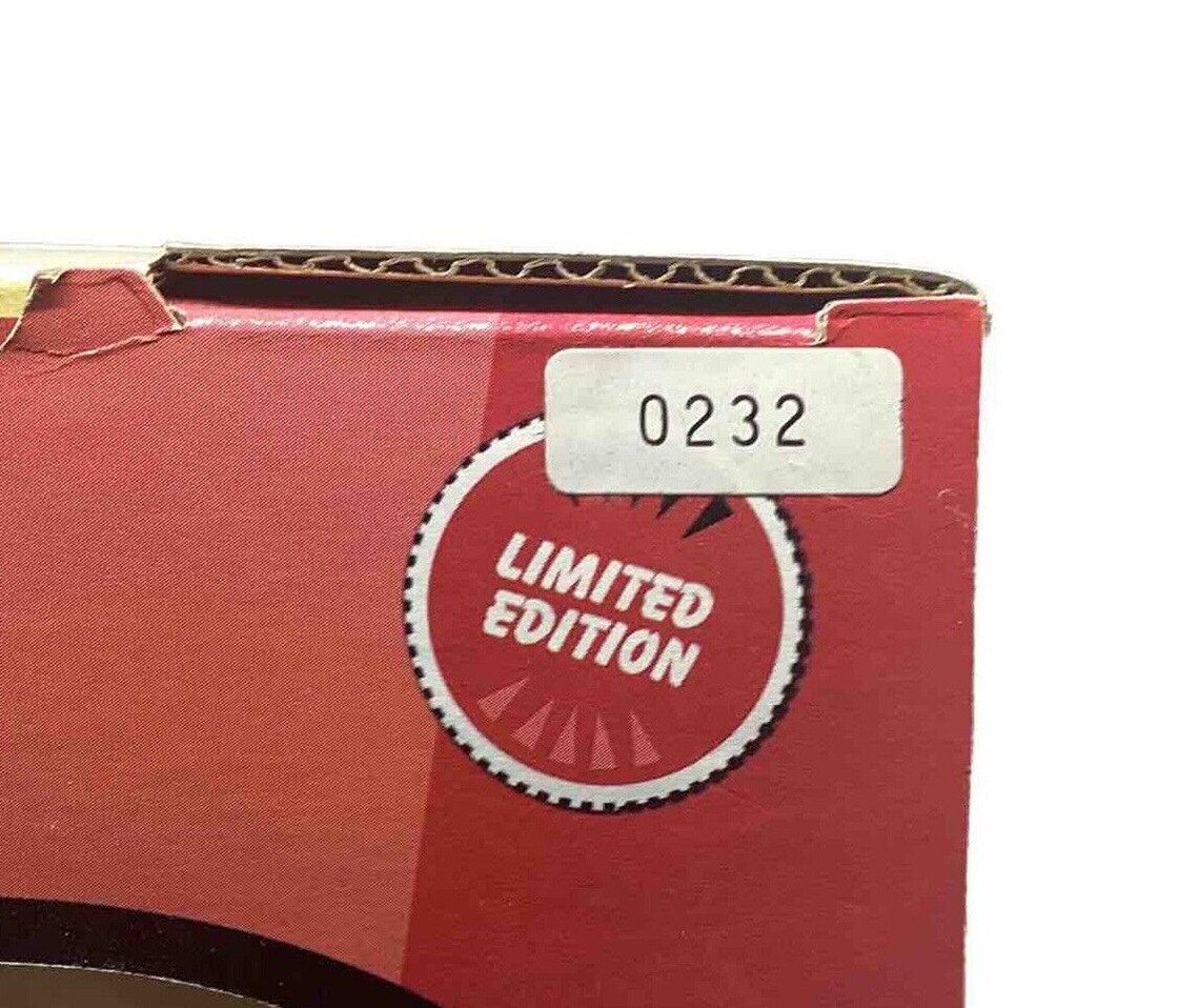 The Simpsons Lisa Polystone Bust Figure Sideshow Collectibles Limited ...