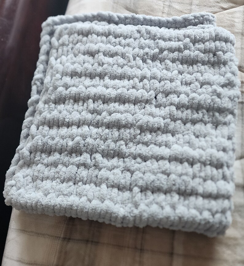 Jubilee Yarn Fun Finger Loops Yarn Baby or Toddler Blanket Handmade ...