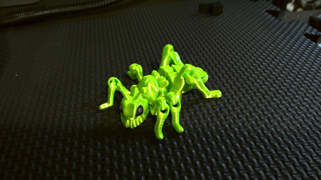 3D Printed, Tiny Grasshopper -flexi- Articulate - Etsy