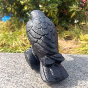 Hand-carved Obsidian Raven Figurine: Gothic Altar Decor, Spiritual Gift ...