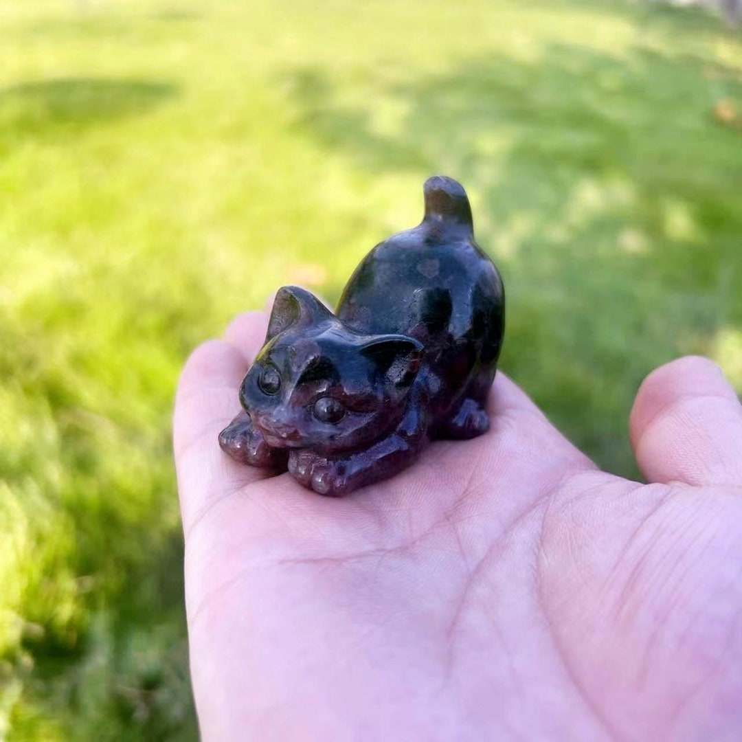 2.5“ Hand-carved Garnet Cat Figurine | Natural Crystal Cat Sculpture ...