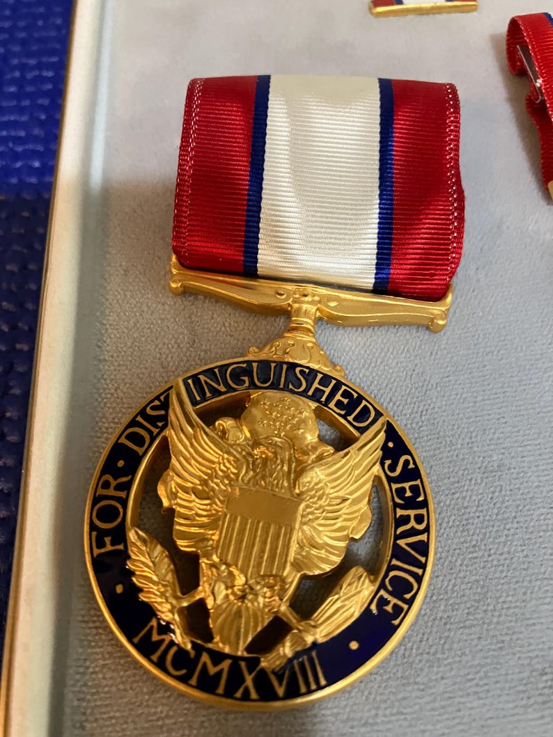 DSM Army Distinguished Service Medal 4 Piece Set in Titled Presentation ...