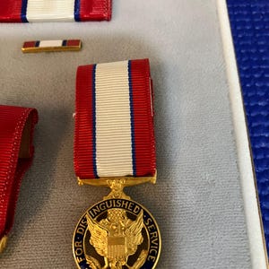 DSM Army Distinguished Service Medal 4 Piece Set in Titled Presentation ...