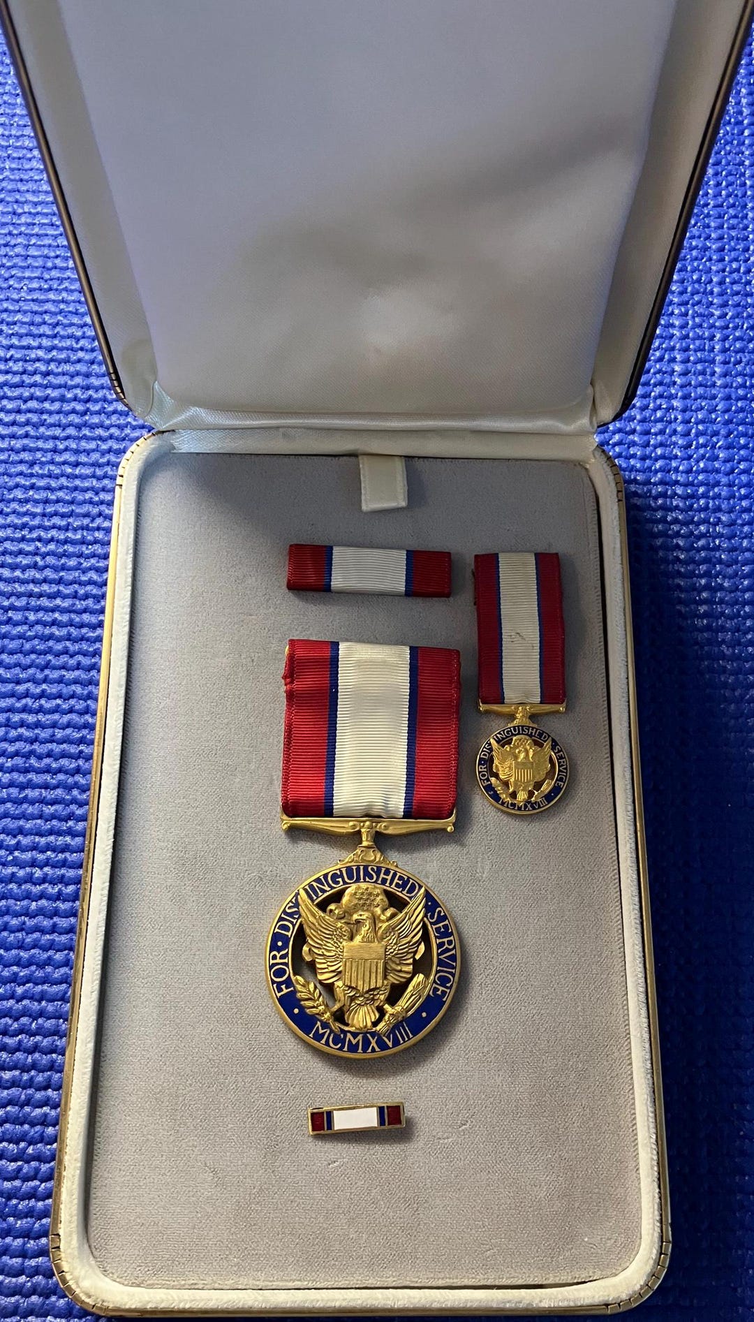 DSM Army DISTINGUISHED SERVICE Medal 4 Piece Set in Presentation Case ...