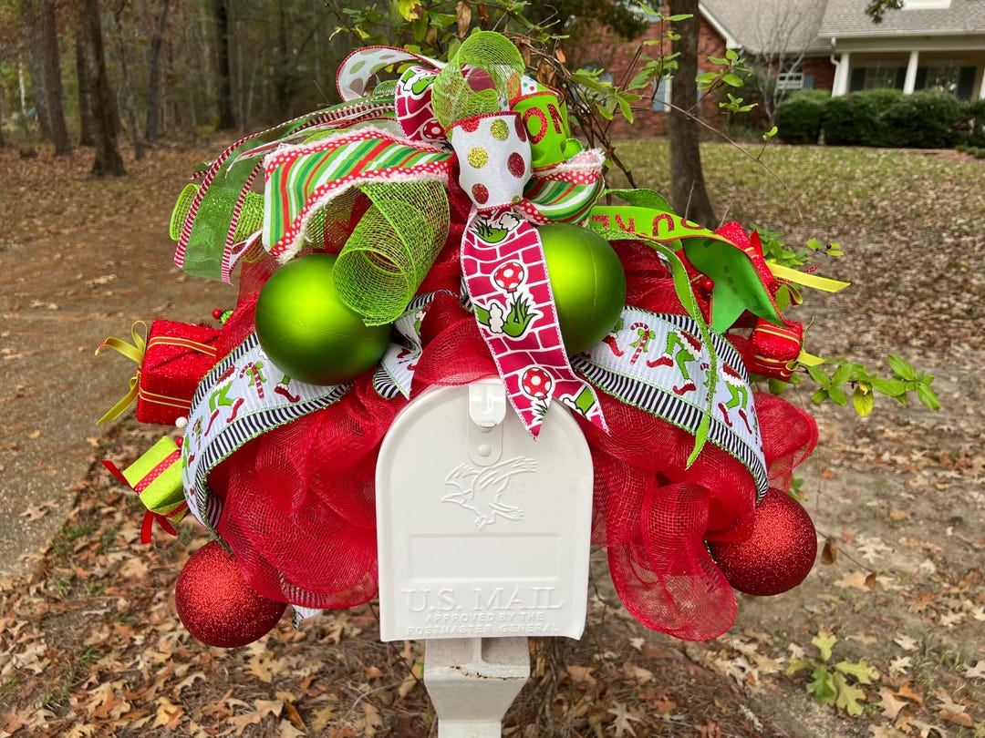 Christmas Grinchy Mailbox Swag, Large Christmas Centerpiece, Mailbox ...