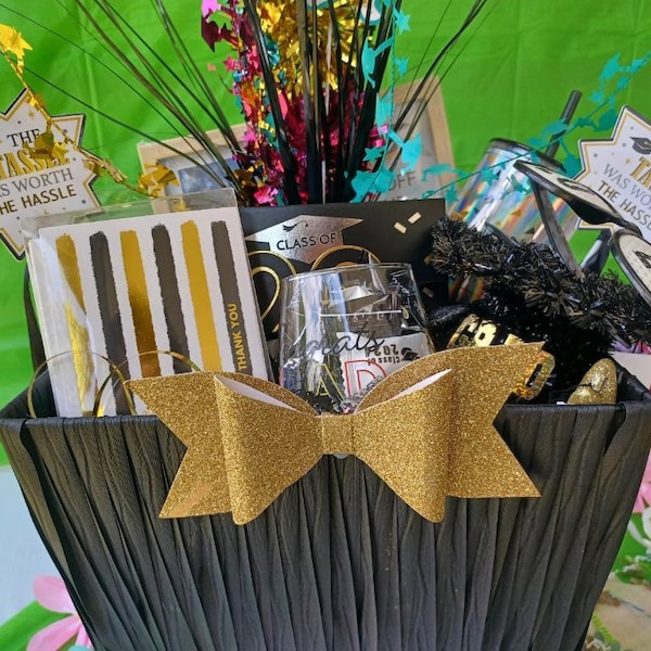 Graduation Gift Basket - 60+ Gift Ideas for 2024