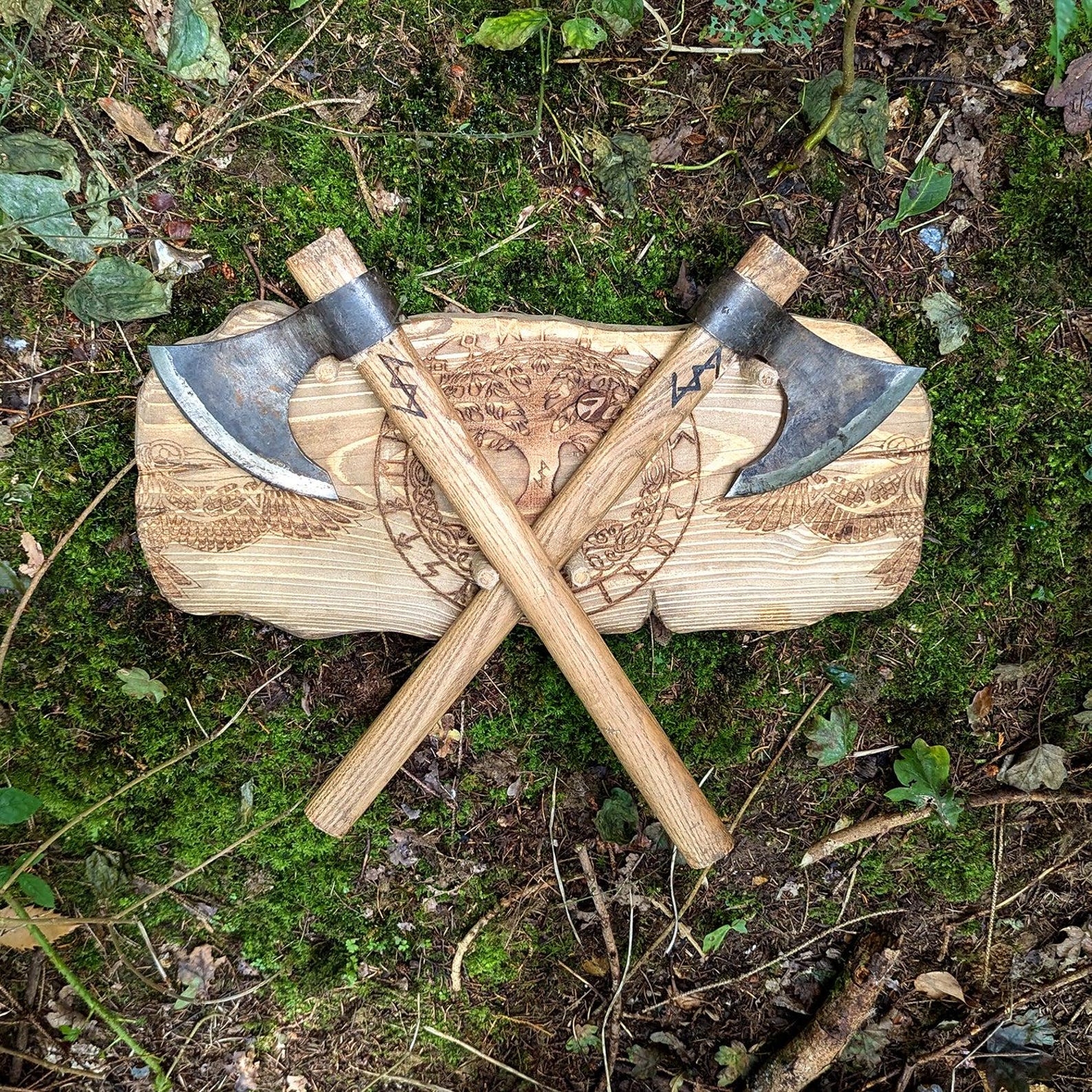Hand-crafted Wall-mounted Viking Throwing Axe Holder - Etsy