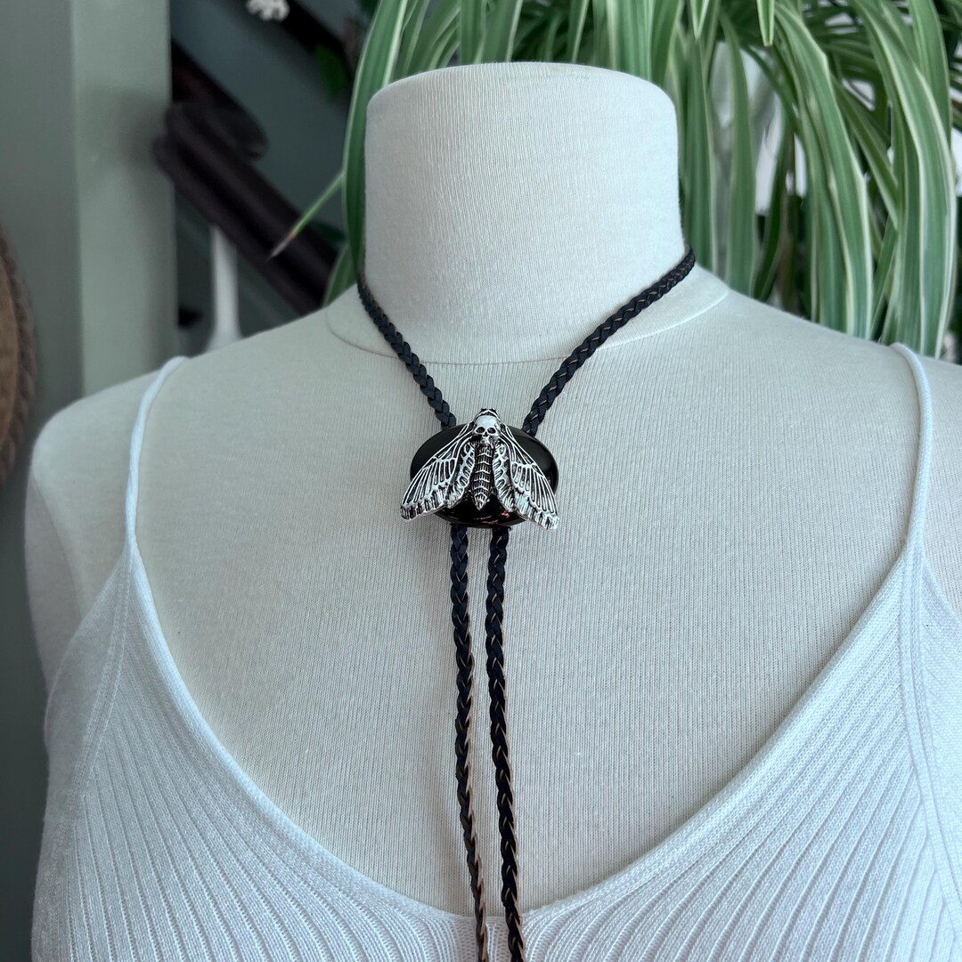 Unique Deaths Head Moth Bolo Tie Necklace Large Statement Piece Silver ...