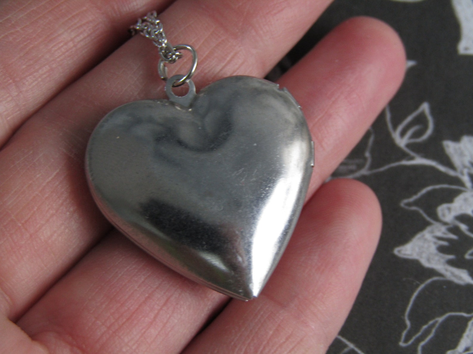 Floral Stainless Steel Heart Shaped Locket Simple Minimalist - Etsy