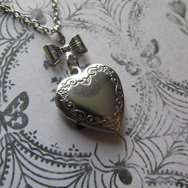 Vintage Heart Locket - Etsy