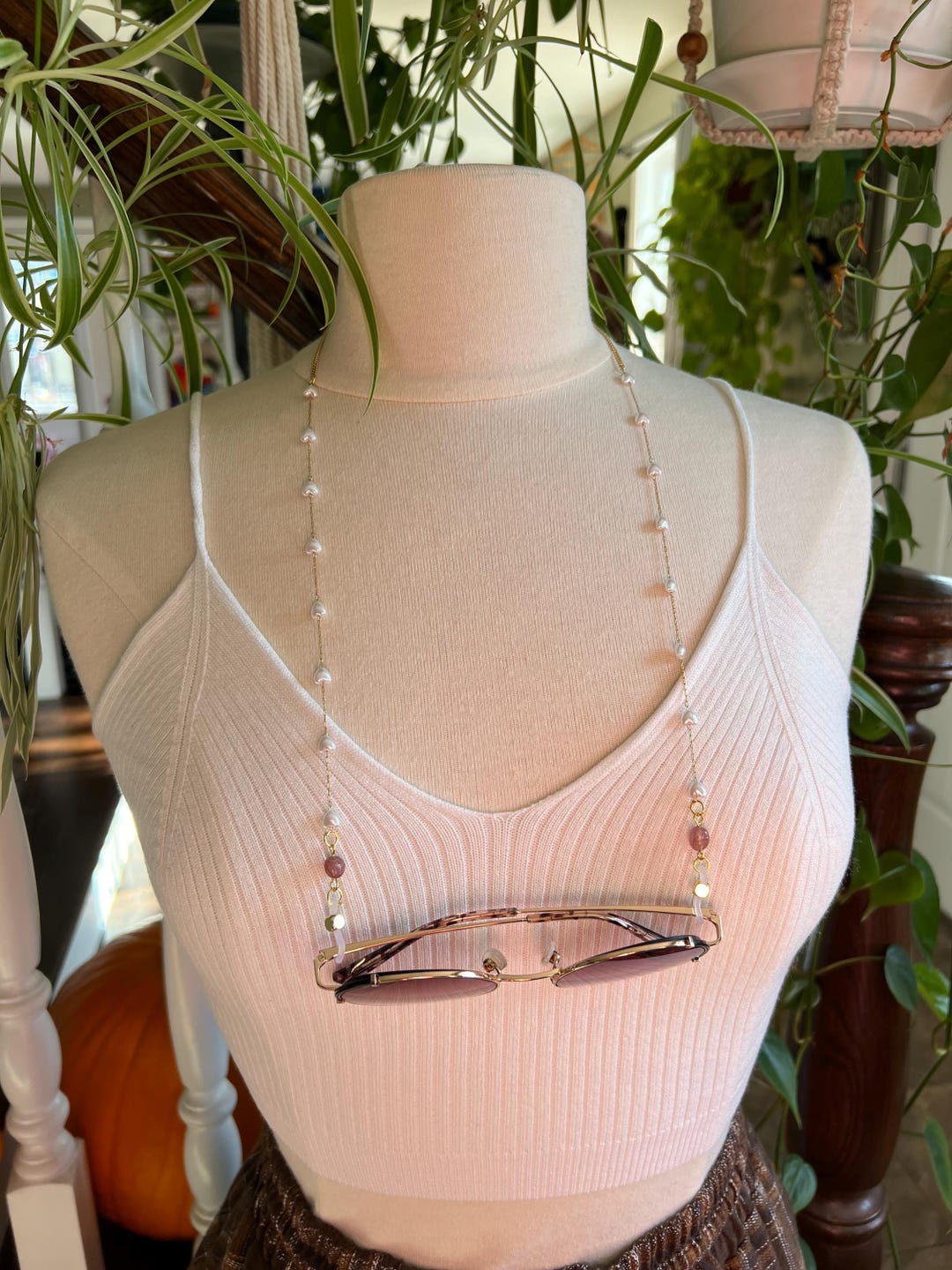 Dainty Strawberry Quartz Stones With Lovely Faux Pearl Hearts Glasses ...