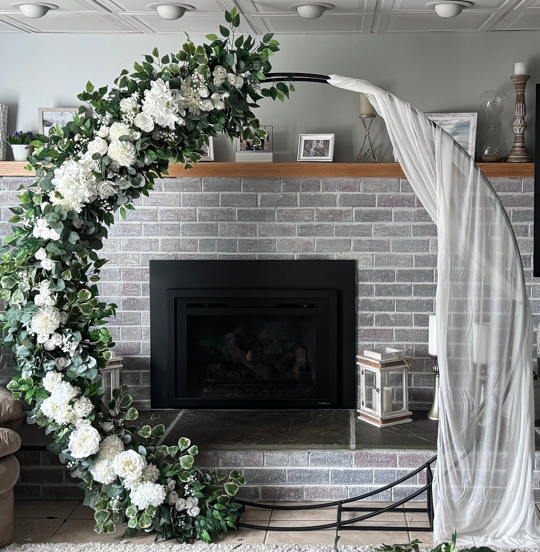 Moon Gate (round Wedding Arch) With Flowers / Garland / Event Flower ...