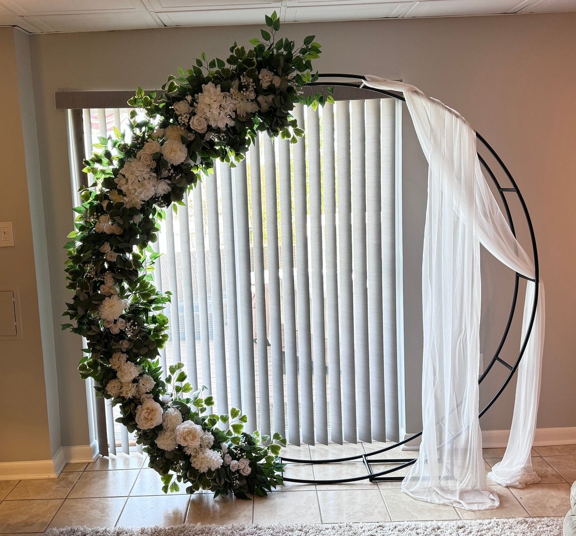 Moon Gate (round Wedding Arch) With Flowers / Garland / Event Flower ...