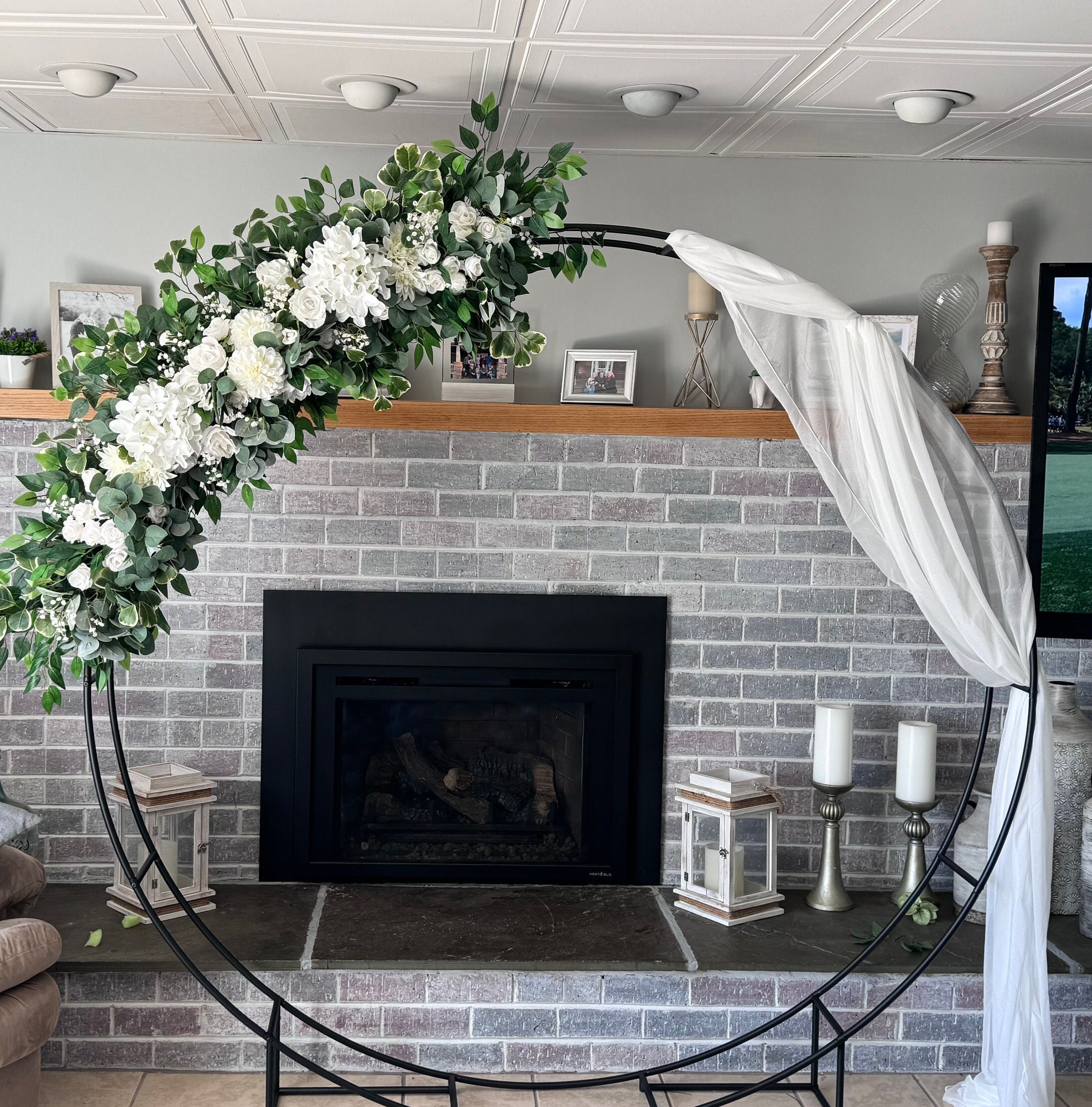 Moon Gate (round Wedding Arch) With Flowers / Garland / Event Flower ...