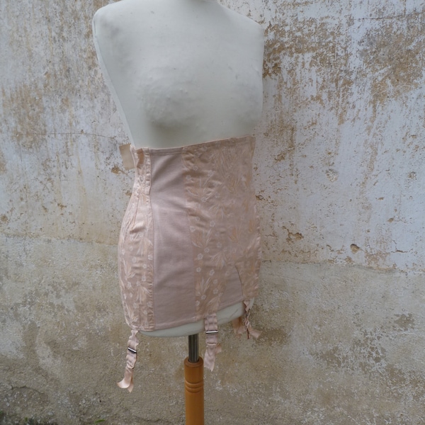 Vintage girdles and corsets - Etsy.de