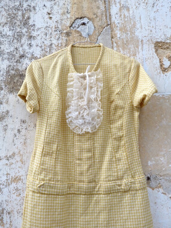 Vintage 1960 60s French mod dress/yellow cream pied d… - Gem