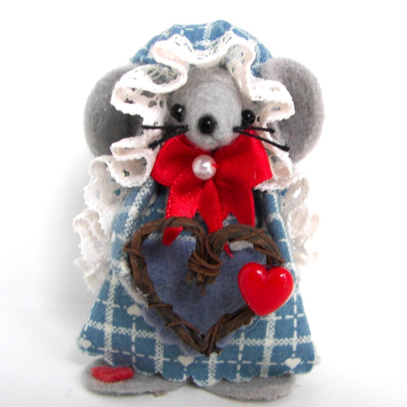 Prim Mouse - Etsy